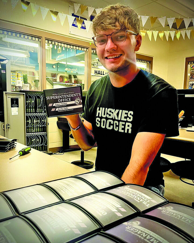 Placard project a sign of the times | News, Sports, Jobs - The Sentinel